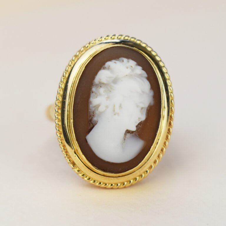 14 Rare Antique Cameos You Must Find in Your Jewelry Box (& How to Spot ...
